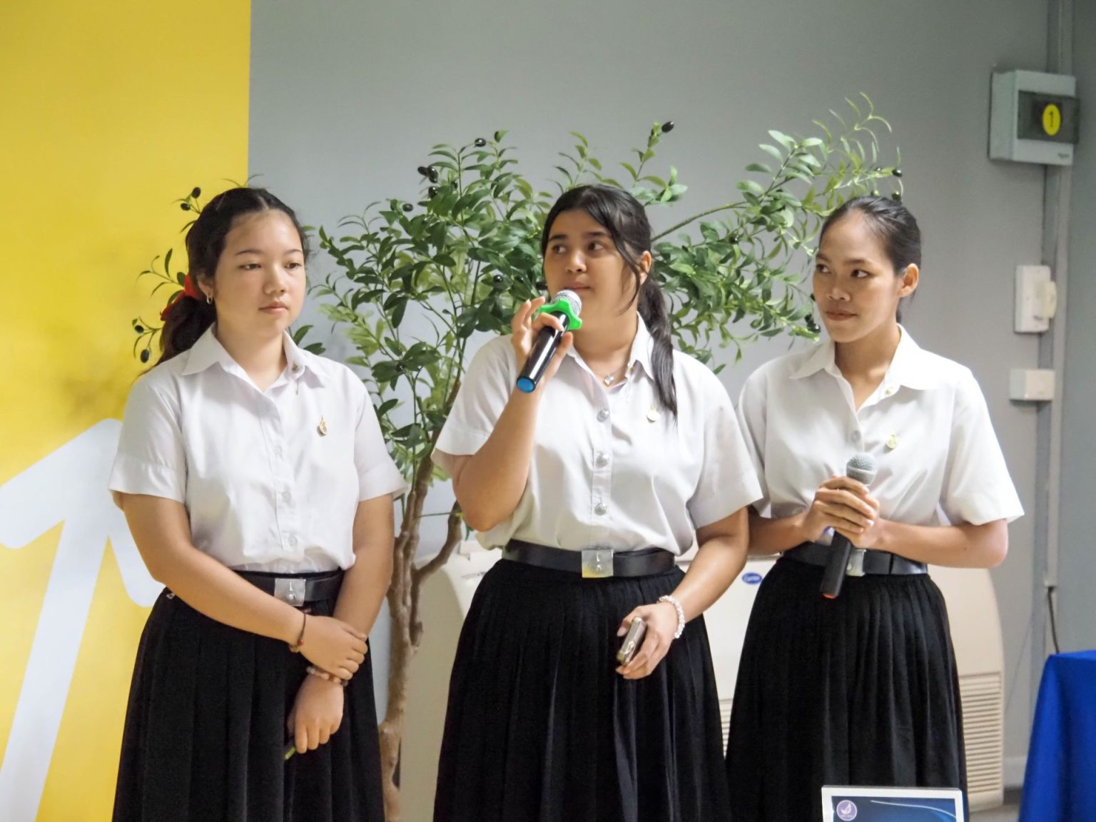 โครงการ RMUTT INNOVATIVE STARTUP 2024 กิจกรรมที่ 3 Startup – Prototype Pitching | IRD RMUTT